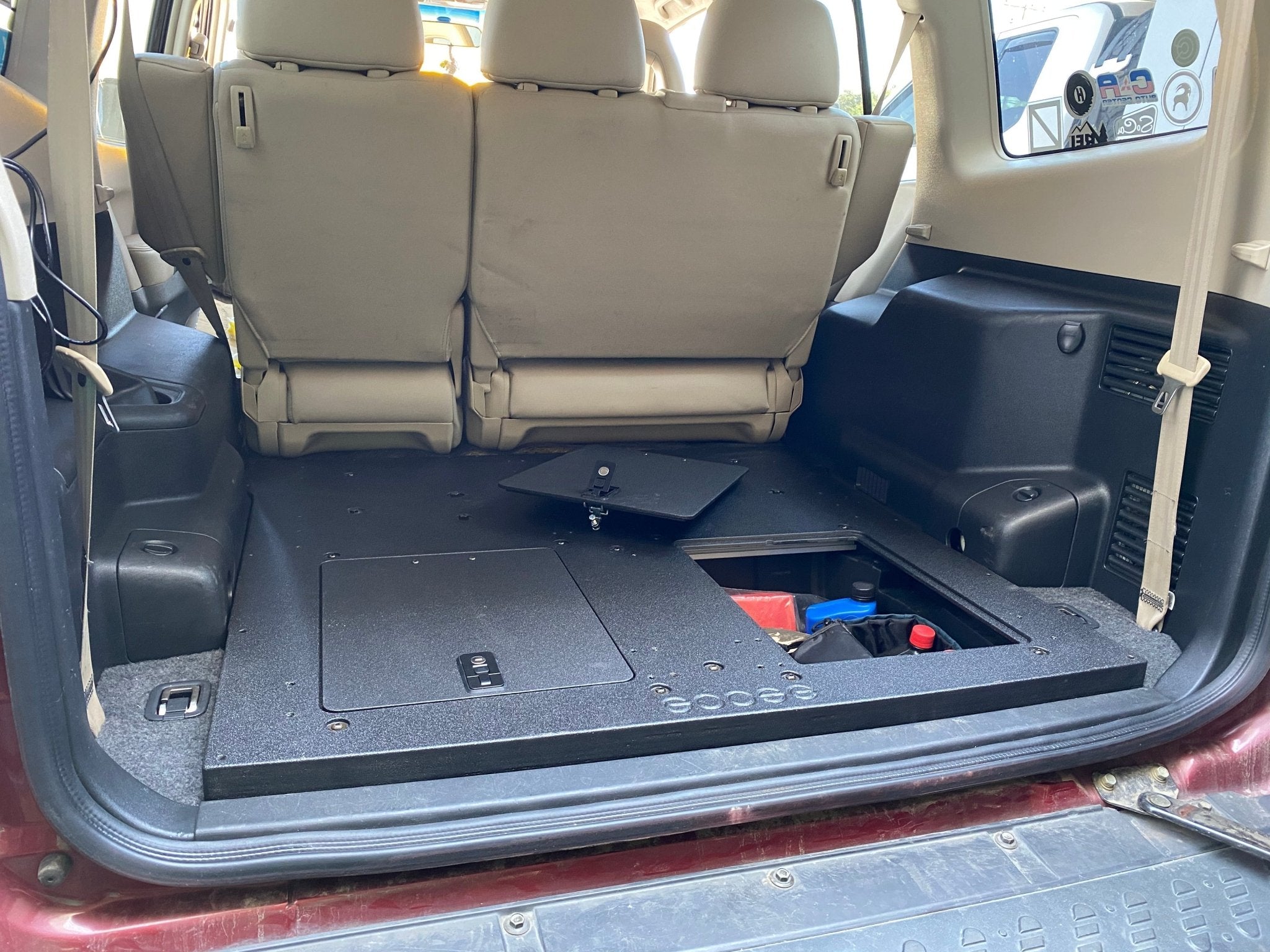 Goose Gear Mitsubishi Montero 1999-2006 3rd Gen. - Rear Cargo Plate System