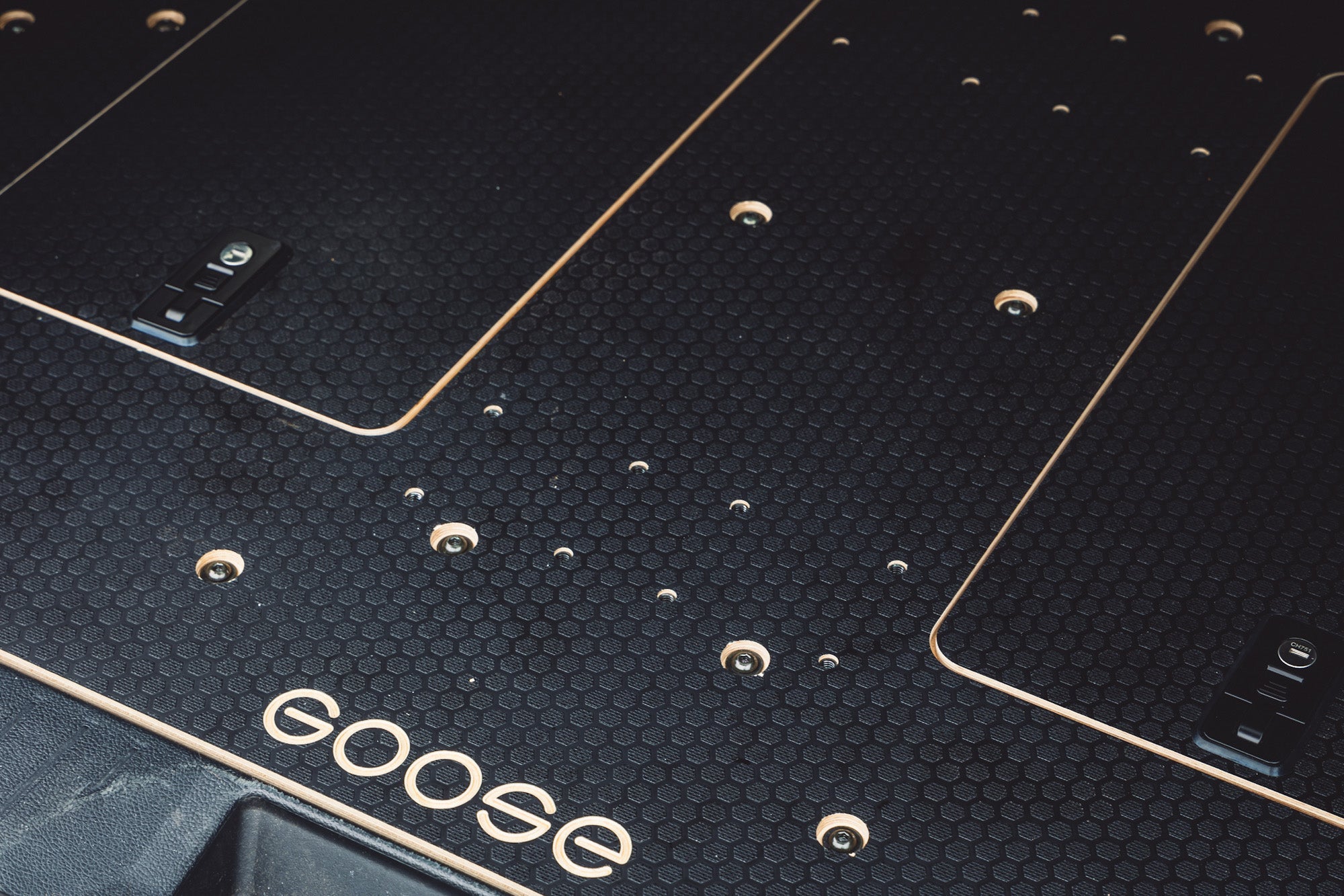 Goose Gear Subaru Outback 2015-2019 5th Gen. - Rear Cargo Plate System