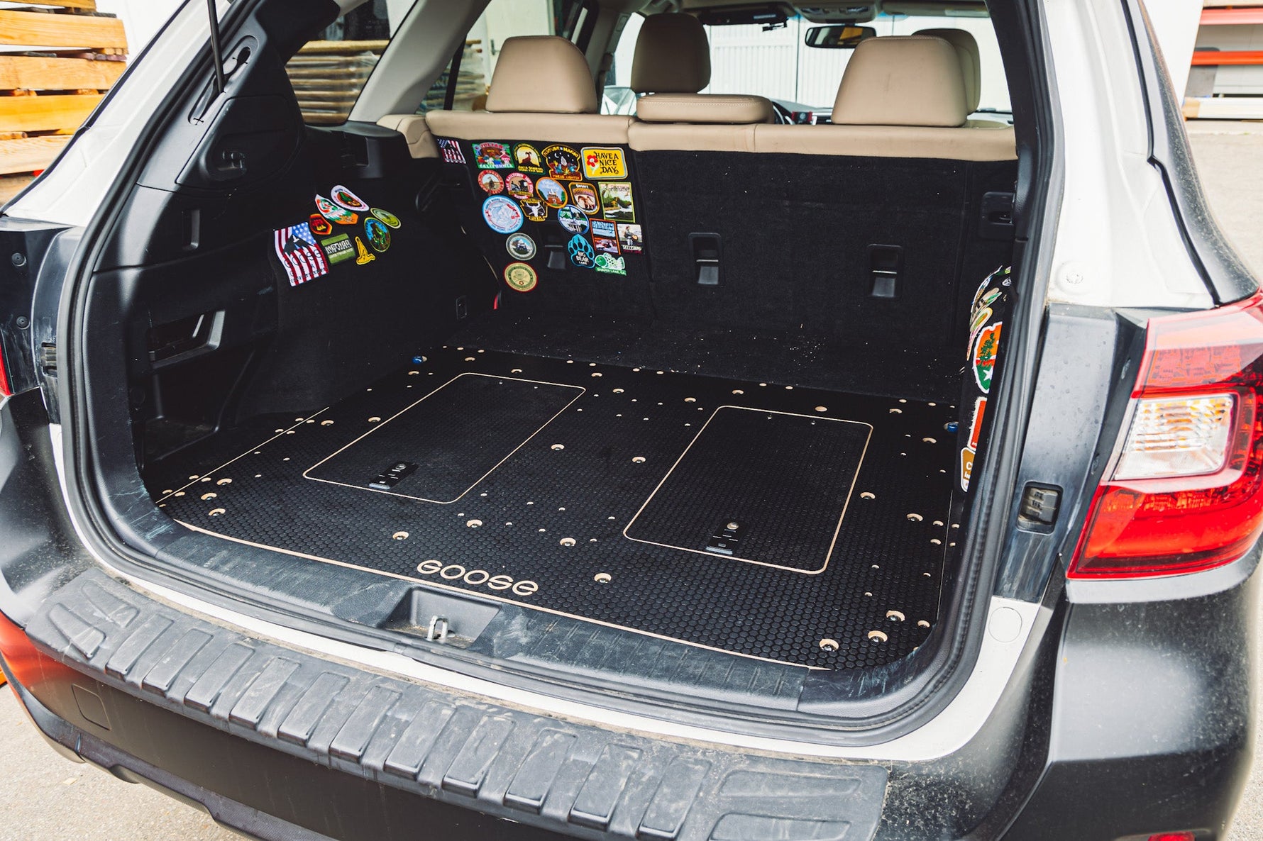 Goose Gear Subaru Outback 2015-2019 5th Gen. - Rear Cargo Plate System