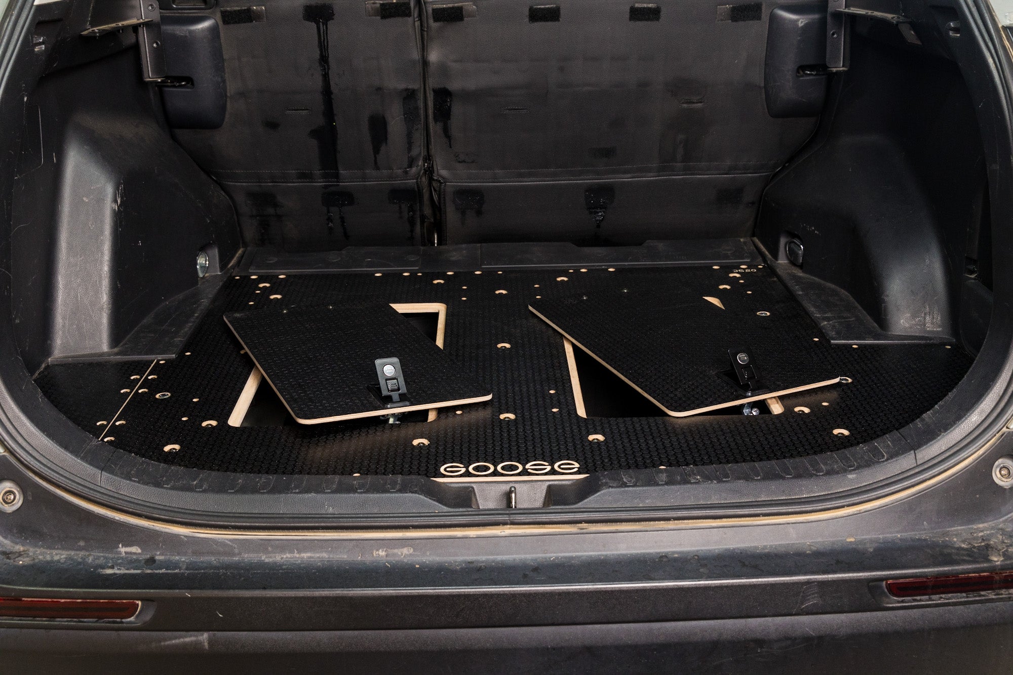 Goose Gear Toyota Rav4 2019-Present 5th Gen. - Rear Cargo Plate System